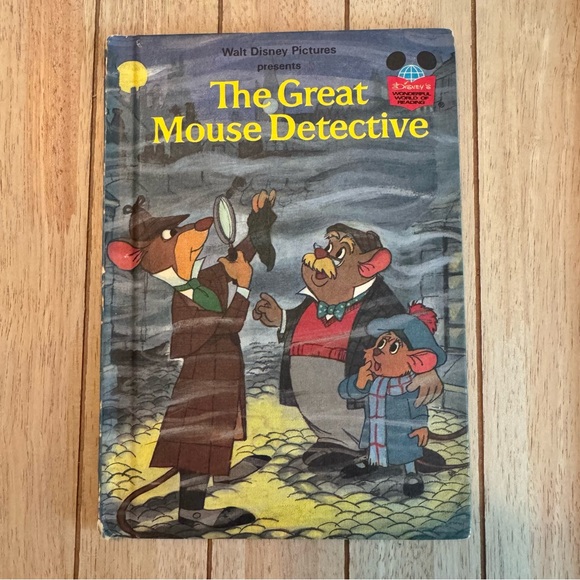 Disney | Other | Vintage 986 The Great Mouse Detective Book | Poshmark
